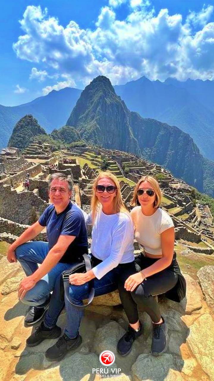 Tour Machu Picchu 1 día tren expedition o voyager | Perú Vip Viajes ...